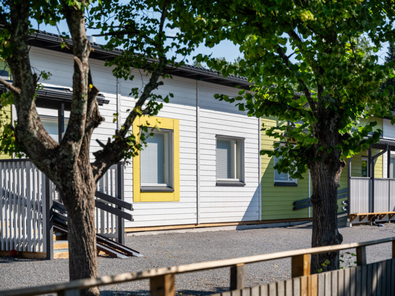Etusivu - Kestäviä modulaarisia rakennuksia - Parmaco Finland